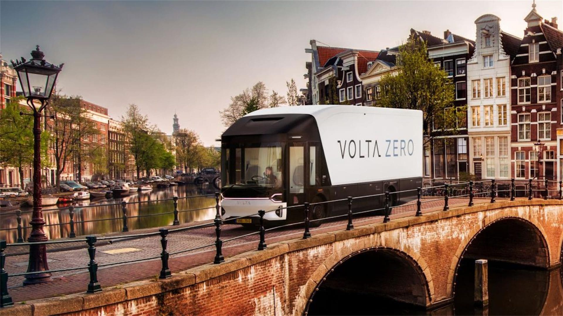 Volta: The Tesla of Electric Lorries - Christian Kromme